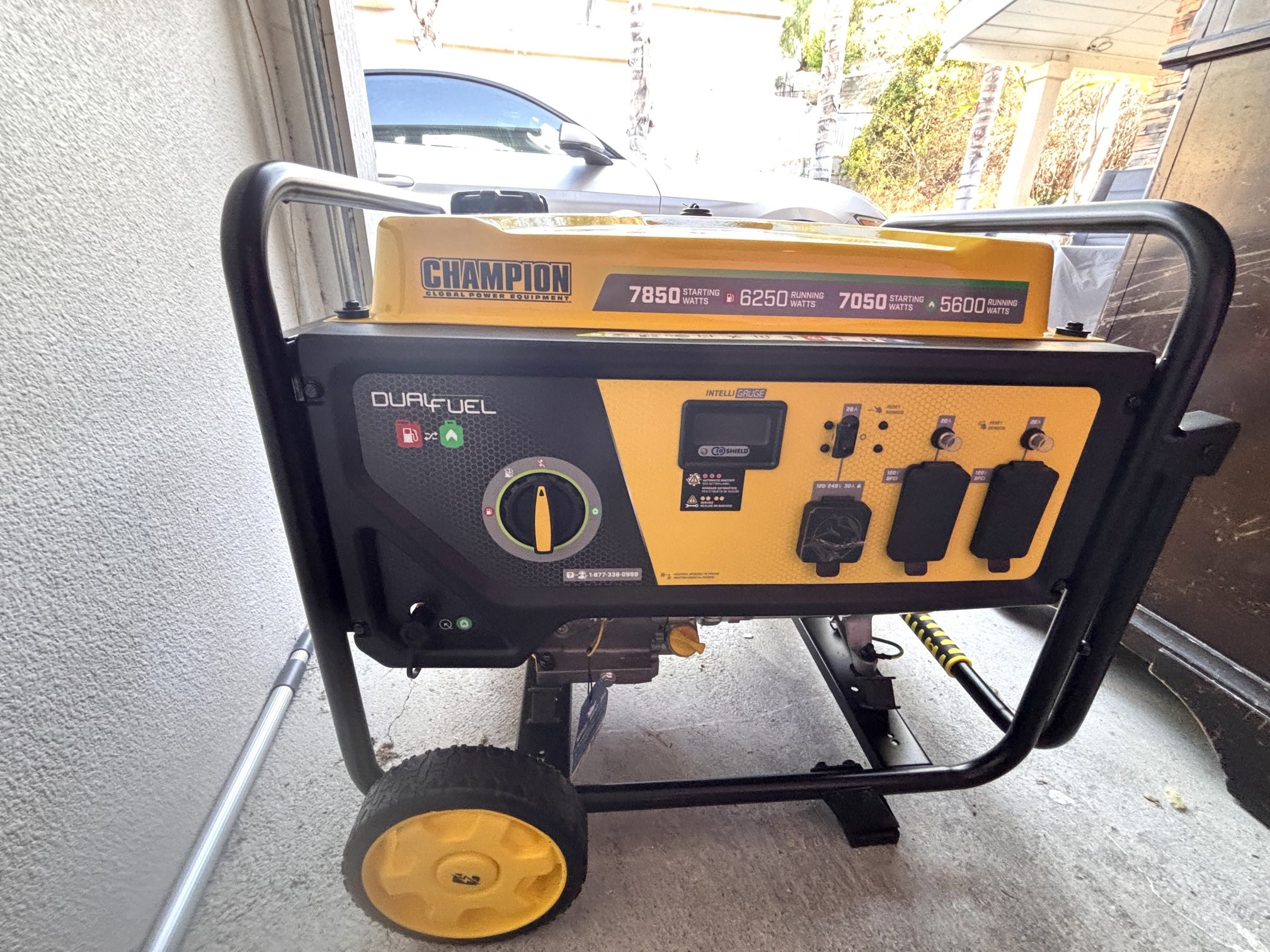 MINT Condition Champion 7850W Dual Fuel Generator w/ Warranty for Sale ...