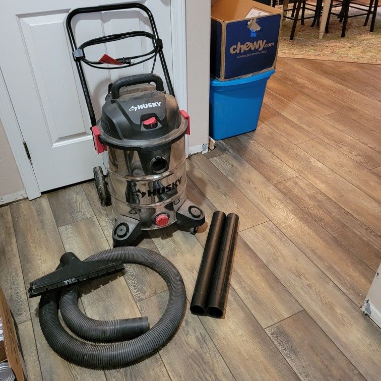 Husky Shop Vac (10 gal) Metal tank for Sale in Vancouver, WA - OfferUp