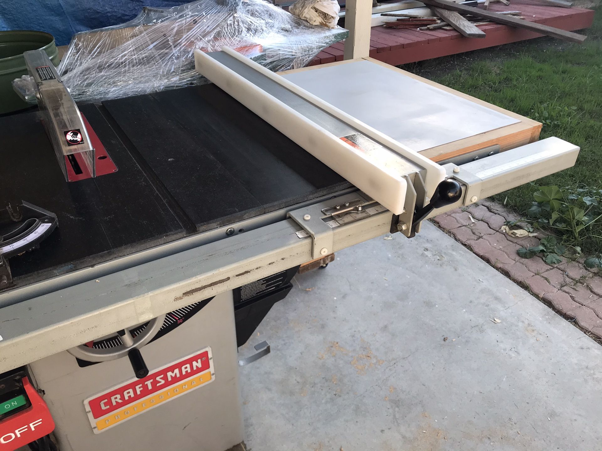 Craftsman pro cabinet table saw for Sale in Whittier, CA - OfferUp