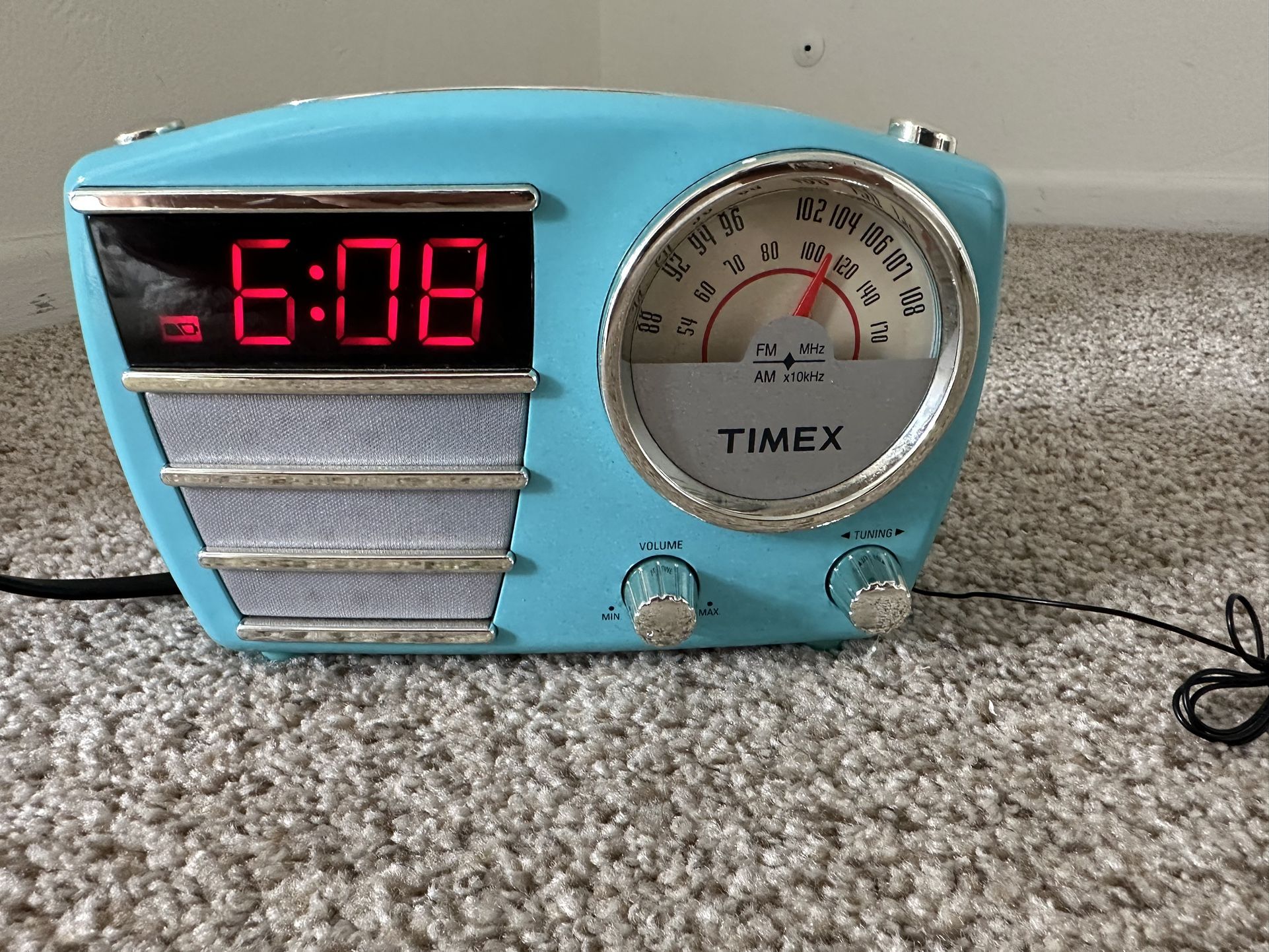 Timex Vintage Blue Alarm Clock Radio for Sale in San Diego, CA - OfferUp
