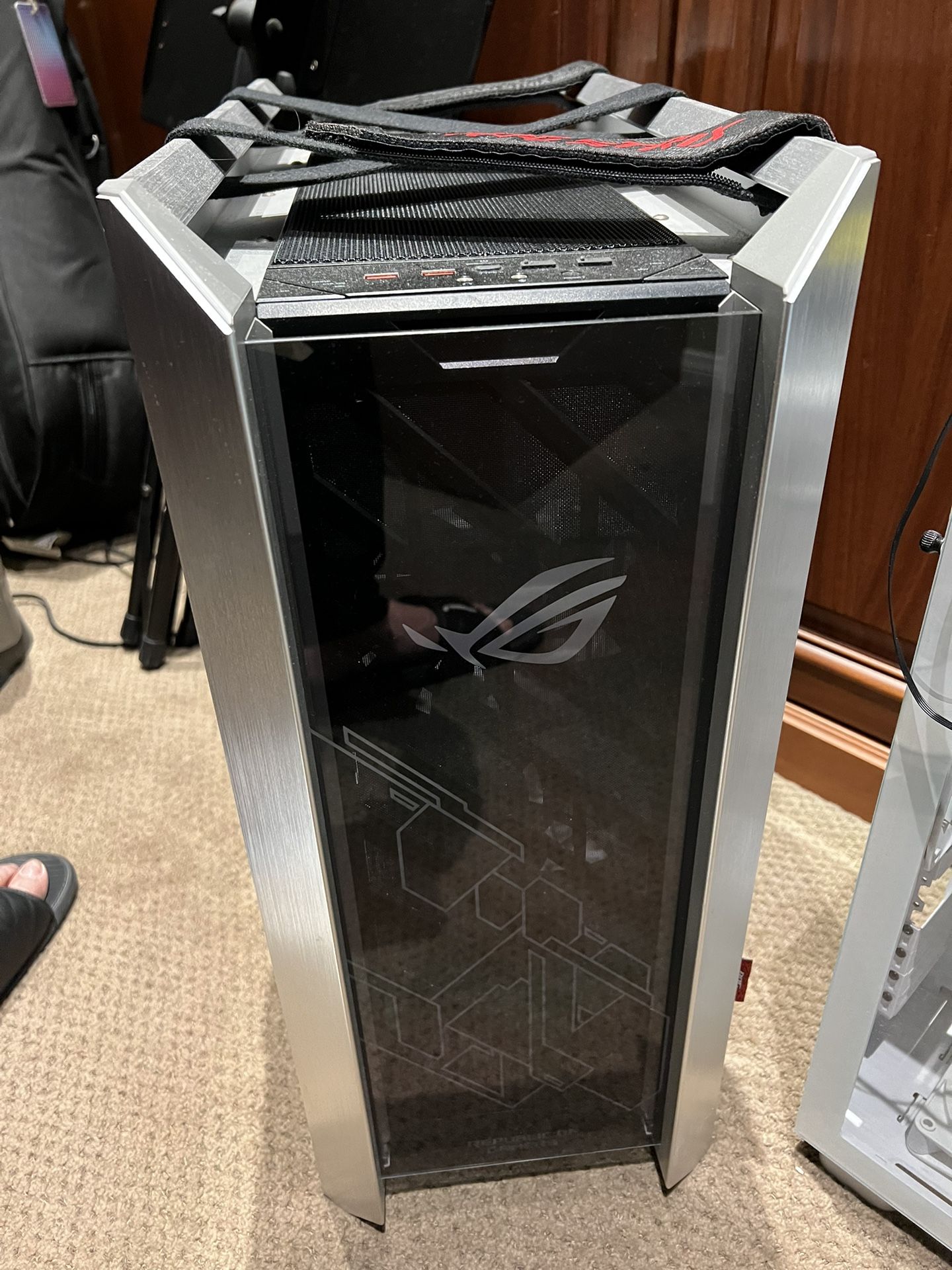 Asus ROG Strix Helios White Edition PC Case for Sale in Escondido, CA ...