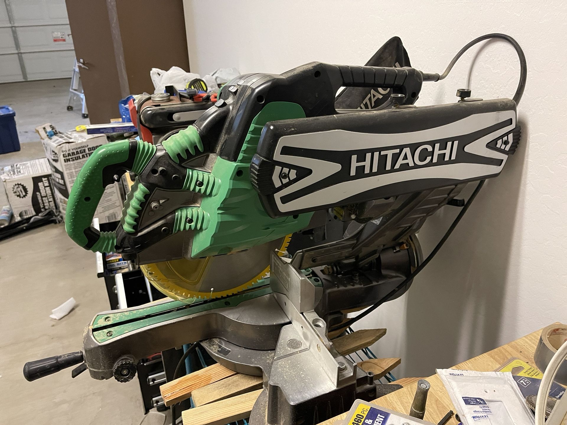 Hitachi 12 Dual Bevel Compound Miter Saw With DEWALT Blade for Sale in ...