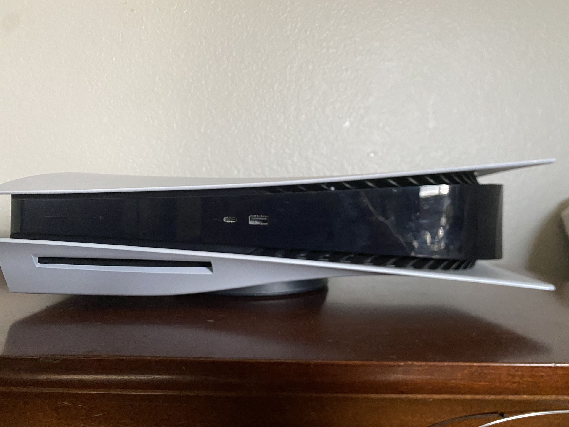 PS5 Disc Version and Skyrim Anniversary Edition for Sale in Scottsdale ...