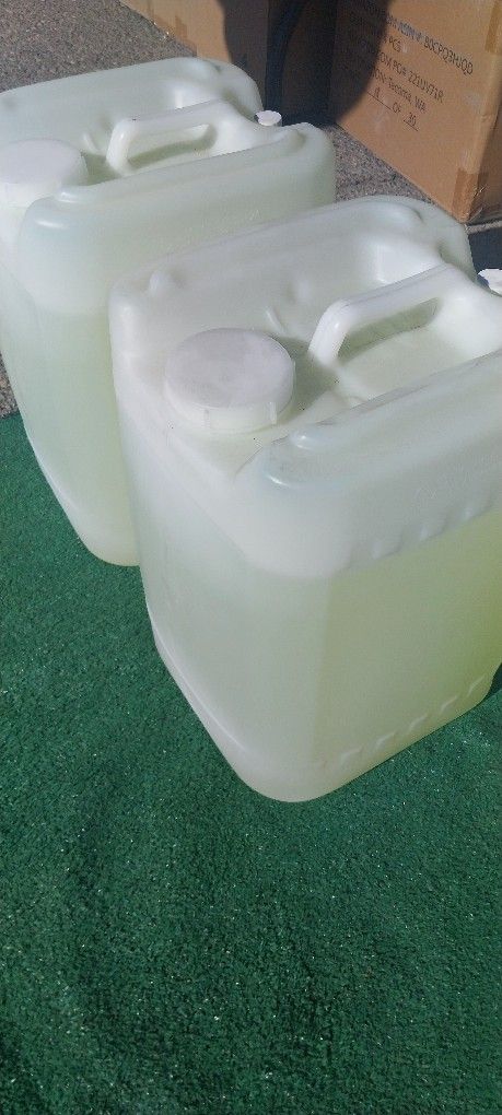 5 Gallon Container Of Clorox Bleach for Sale in Apple Valley, CA - OfferUp