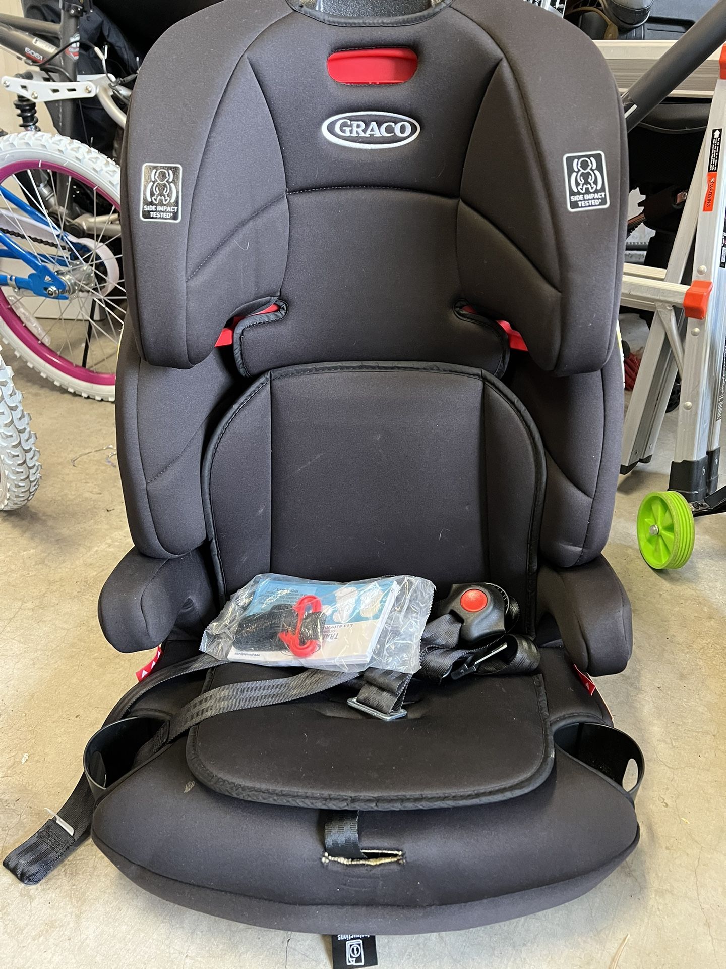 Graco Transitionz Booster . for Sale in Lacey, WA - OfferUp