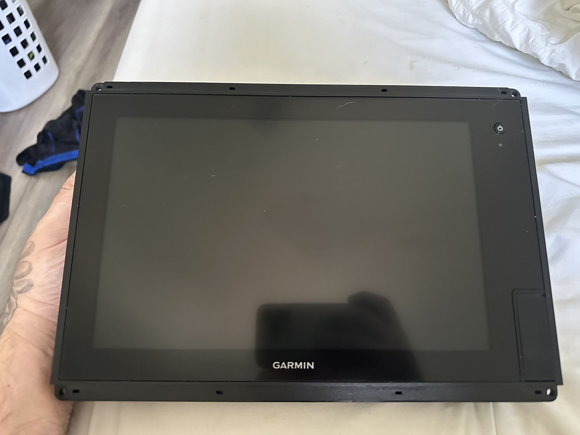 12” Garmin Boat GPS Comes With G3 Map Card for Sale in Miami, FL - OfferUp