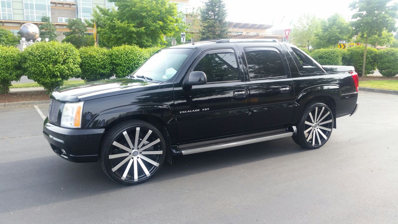2002 ESCALADE EXT FULLY LOADED ON 26s for Sale in Tacoma, WA - OfferUp