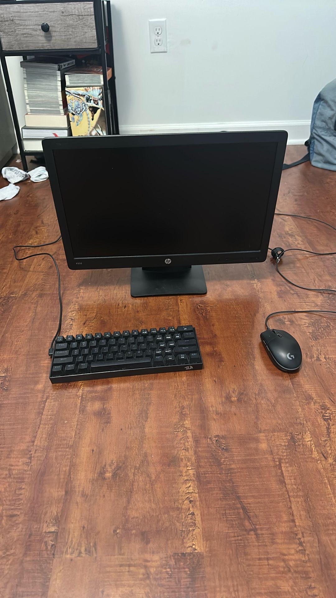 Bundle Monitor+Mouse+Keyboard for Sale in Miami Beach, FL - OfferUp
