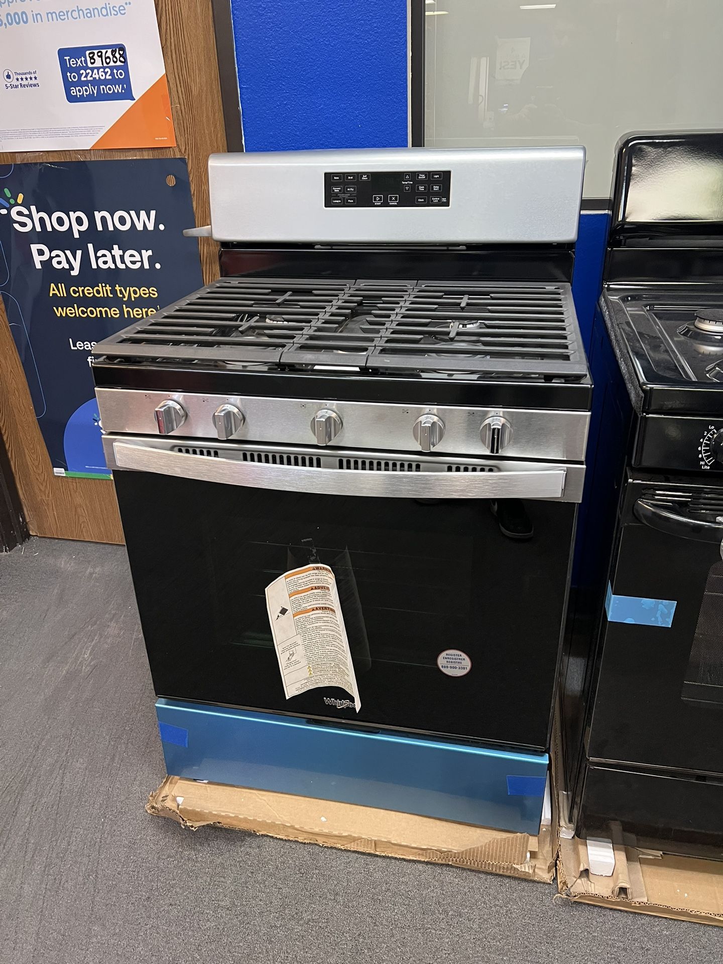 Whirlpool Grey Gas Range for Sale in Las Vegas, NV - OfferUp