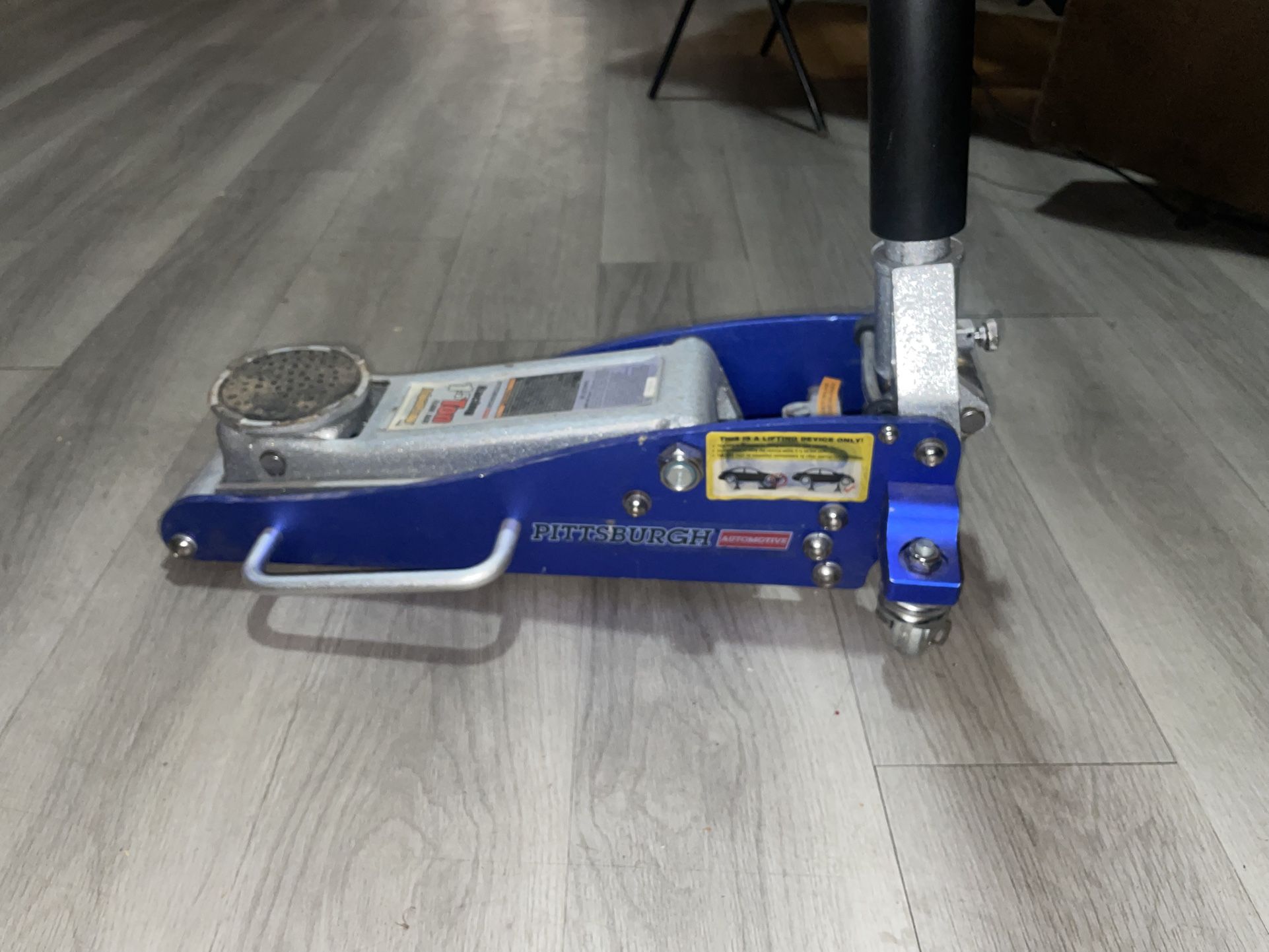 Pittsburg 1.5T Racing Jack (Alum.) for Sale in Phoenix, AZ - OfferUp