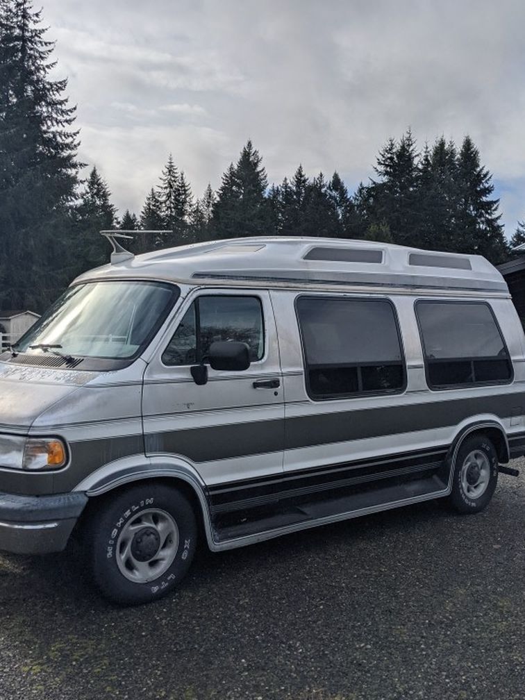 '94 Dodge Van 3/4Ton V8 for Sale in Olympia, WA - OfferUp