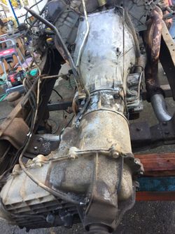 Ford C6 w/ BW1345 transfer-case for Sale in Puyallup, WA - OfferUp