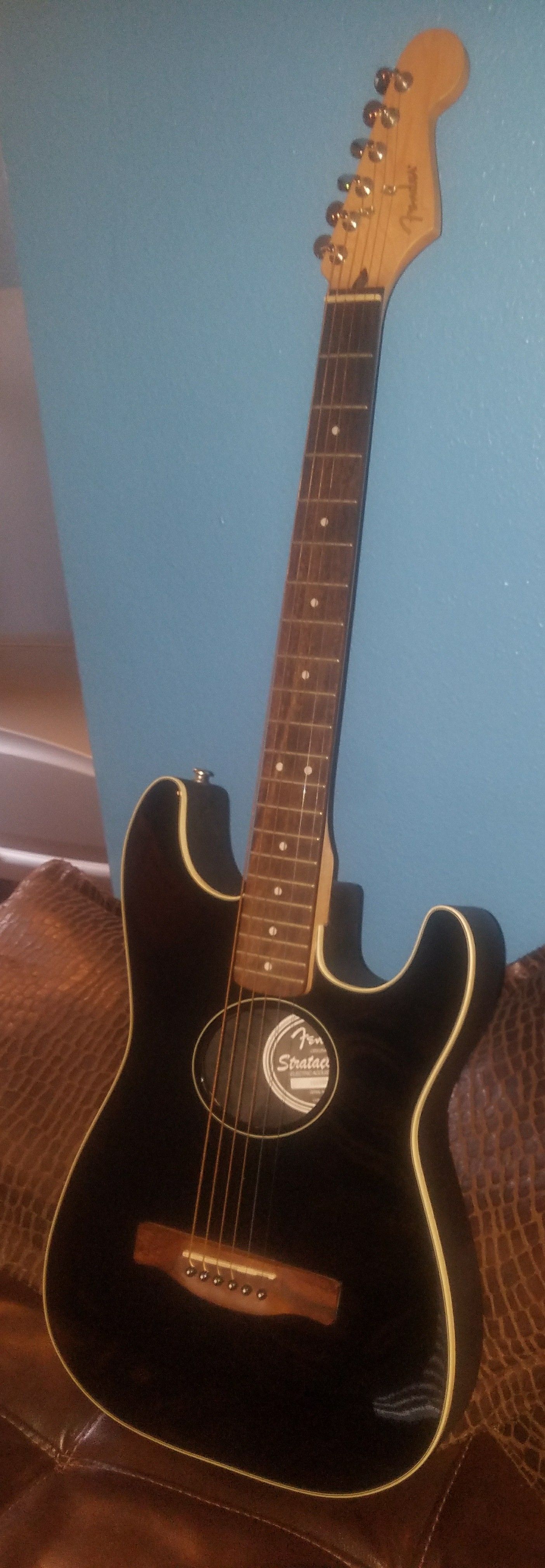 Fender Standard Stratacoustic (Acoustic-Electric Guitar) for Sale in ...