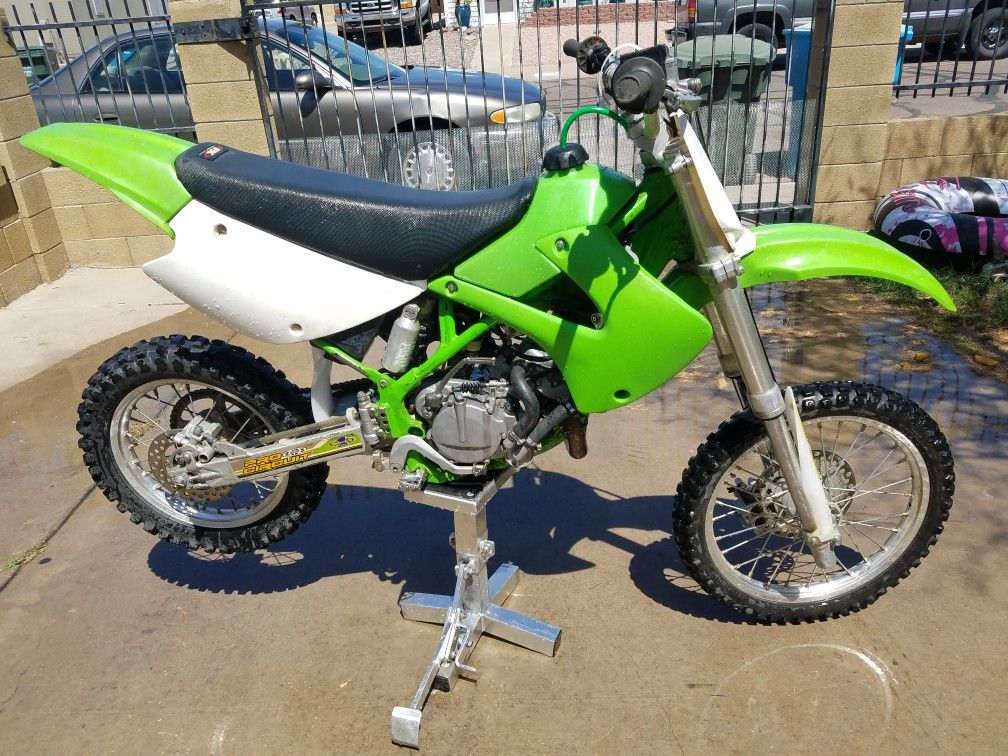 Kawasaki kx80 2000 for Sale in Phoenix, AZ - OfferUp