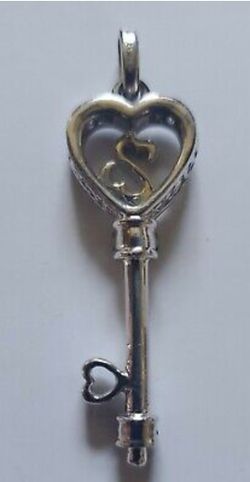 Kay Open Heart Key Necklace