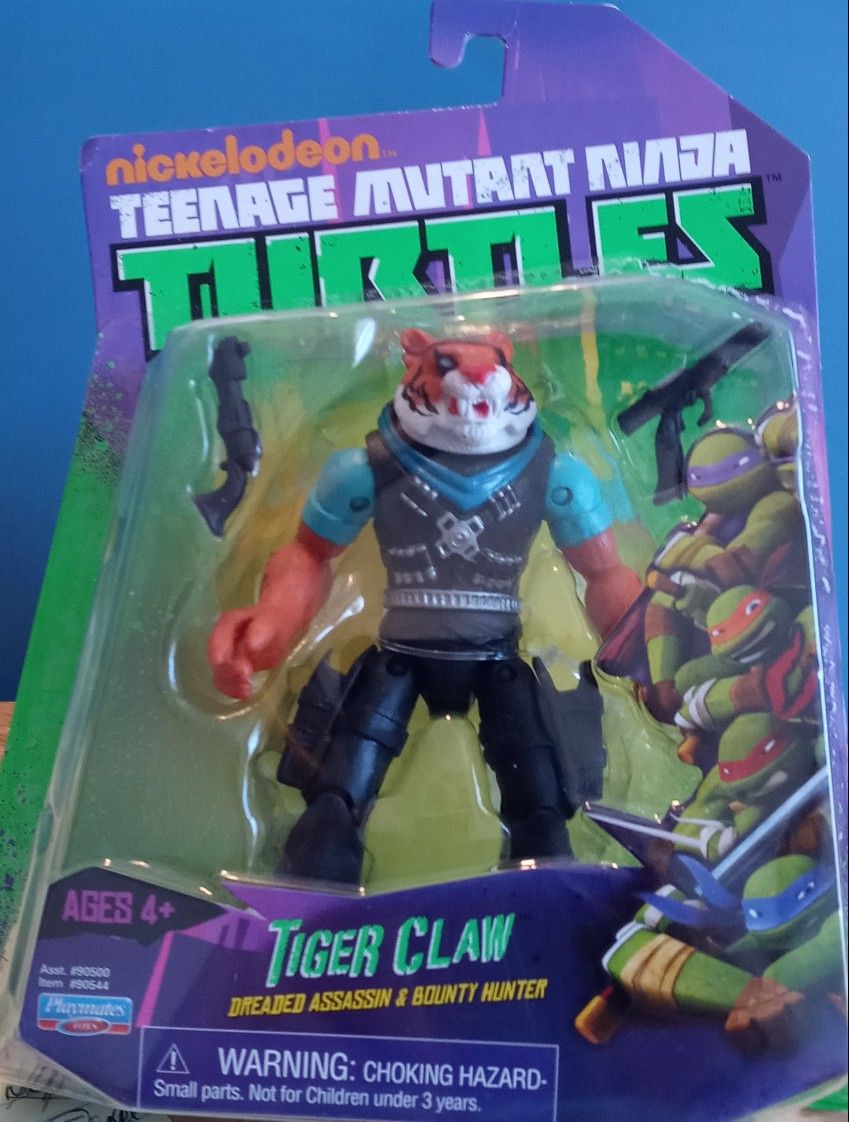 Teenage Mutant Ninja Turtles Tiger Claw Action Figure