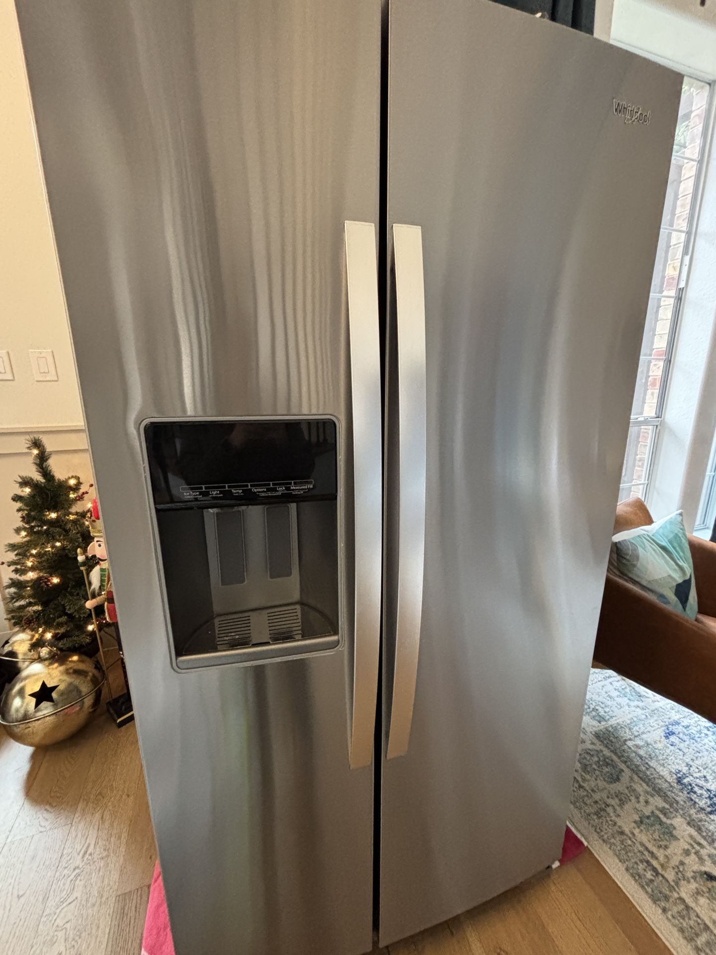 Whirlpool Side By Side Refrigerator for Sale in Dallas, TX - OfferUp