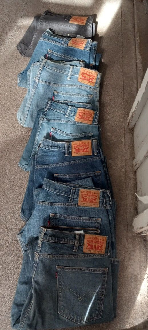 40x30 Levis Jeans Mens $15 Each for Sale in Modesto, CA - OfferUp
