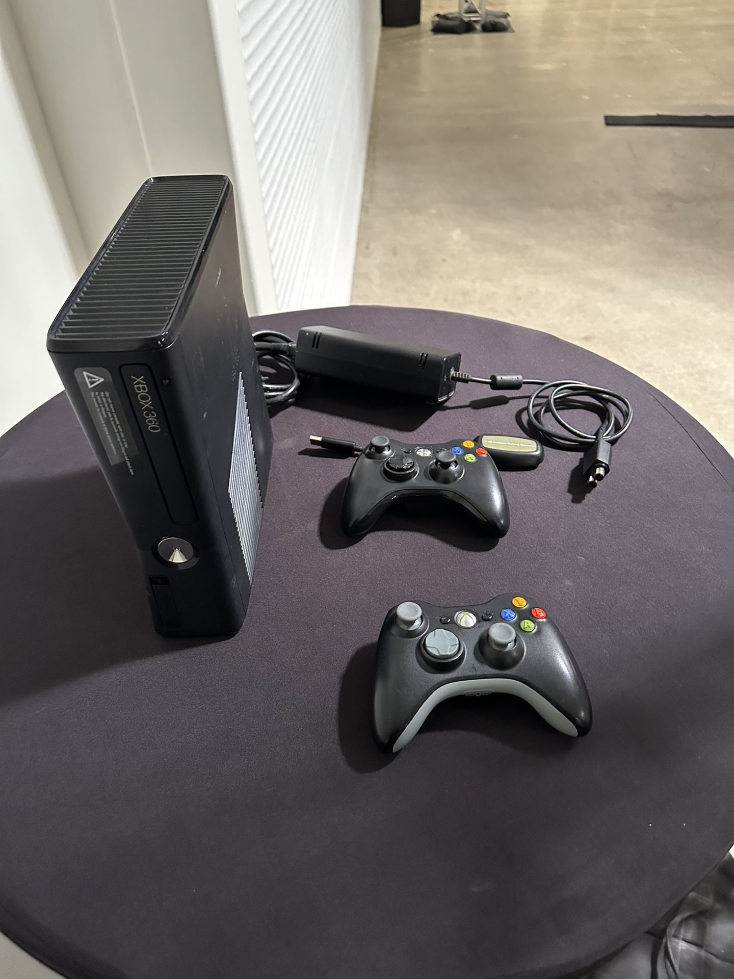 Xbox 360 Slim 250gb HD for Sale in Gilbert, AZ - OfferUp